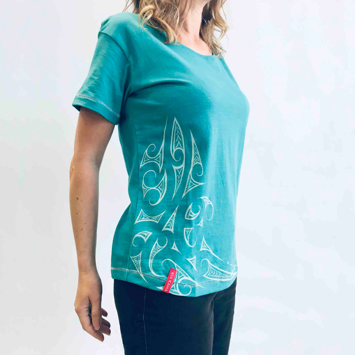 Womens Maori T Shirt - Kia Kaha
